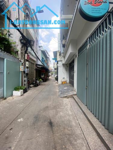 Bán nhà 2 MT HXH CMT8 Quận 10, ngang 8.4m 4 tầng, HDT: 38 triệu/tháng ...